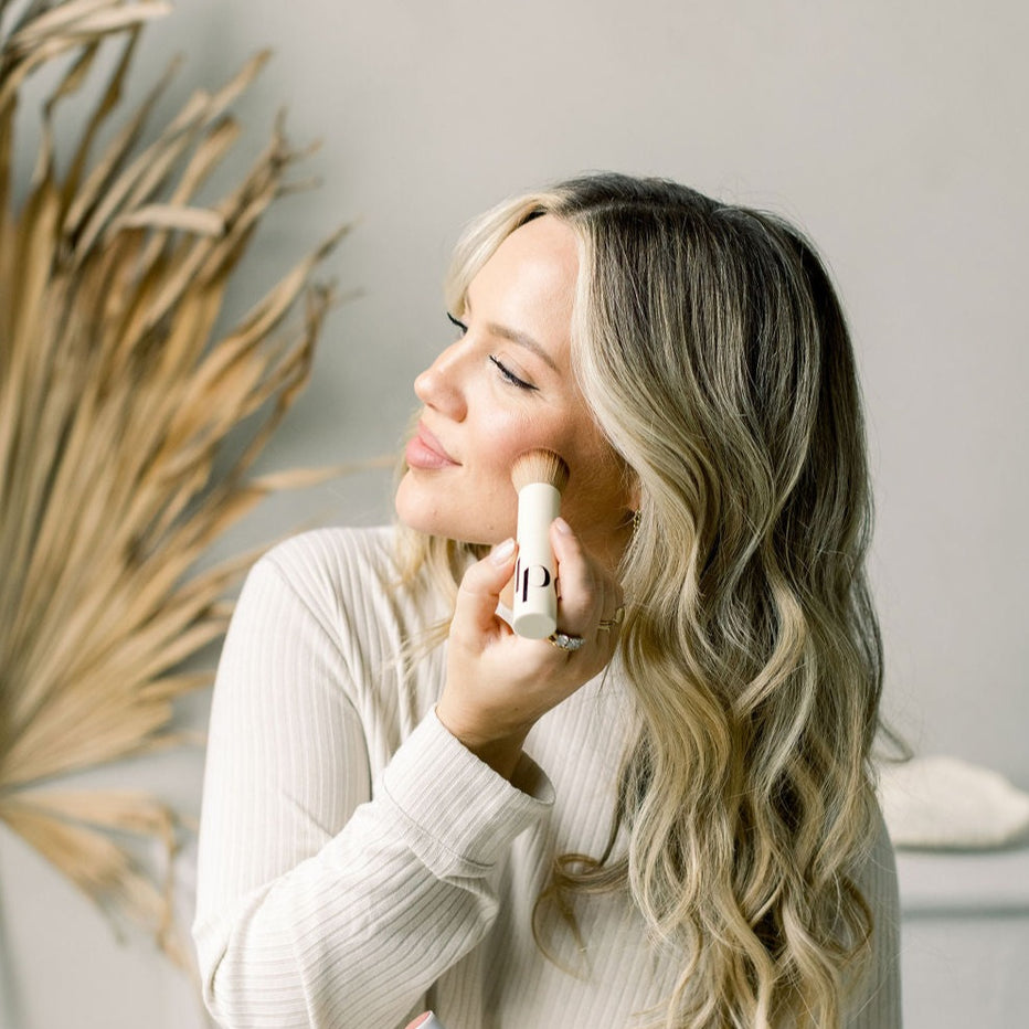 "The One" Multipurpose Face Brush – Pearl Beauty Cosmetics